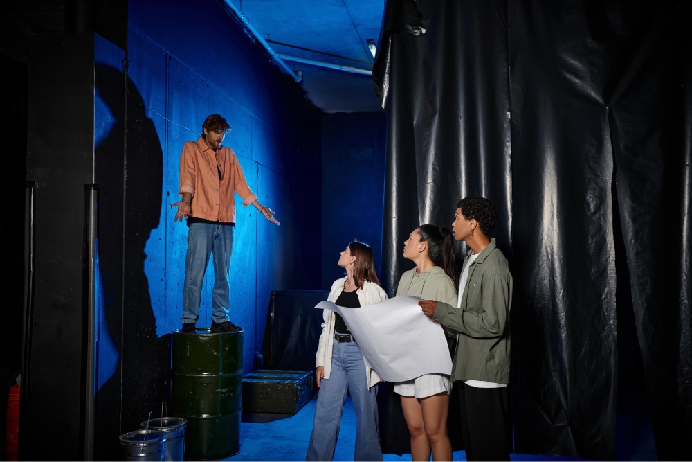 How To Use Escape Rooms To Meet New People - EscapeWorks Denver